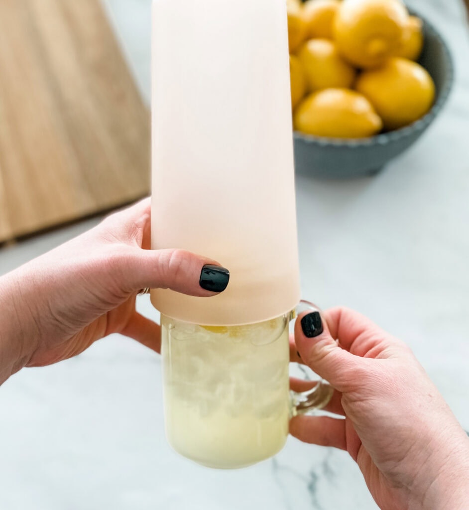 Lemon Shake Up - The Perfect Summer Drink!