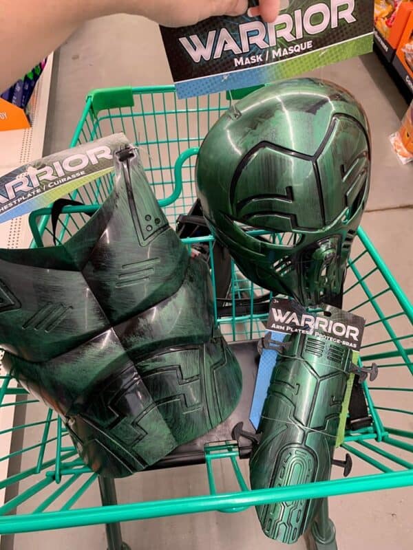 5 Easy Dollar Tree Halloween Costumes 5-easy-dollar-tree-halloween-costumes