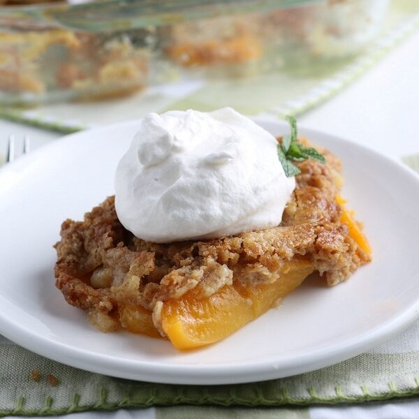 Easy Peach Cobbler Recipe (Try this delicious Homemade Peach Cobbler)
