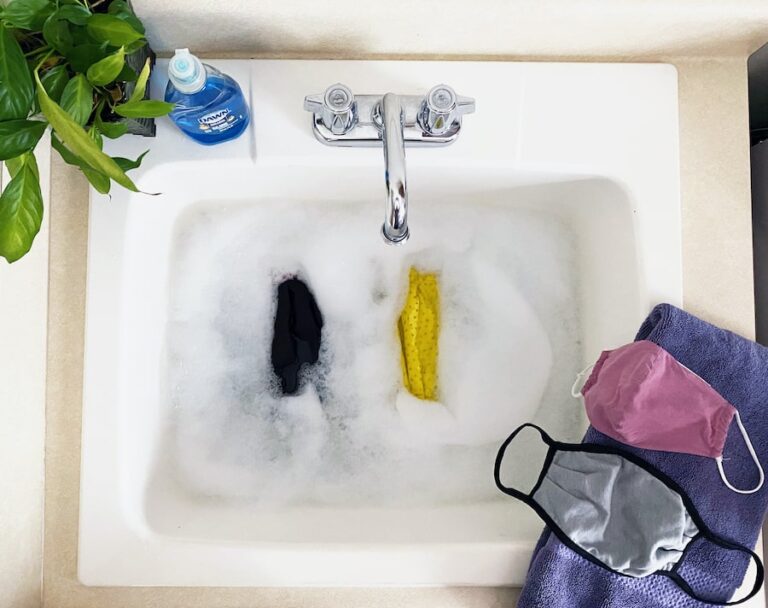 3 Ways to Clean Your Face Mask (Washing Face Masks is SO Important!)