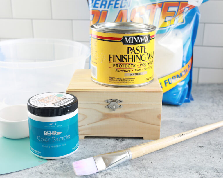 How To Make Chalk Paint (And a Sleigh Bed Makeover!)