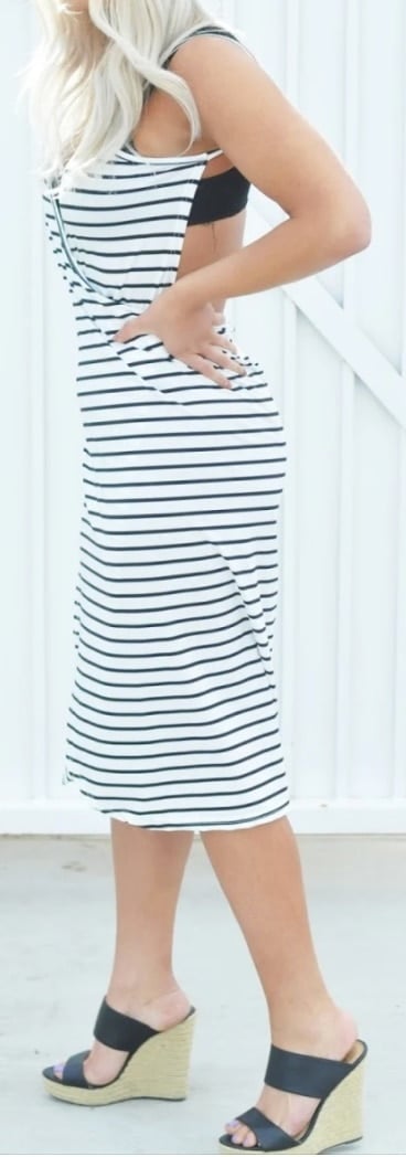 Don't Miss this GORGEOUS Swimsuit Wrap - under $20 Shipped!