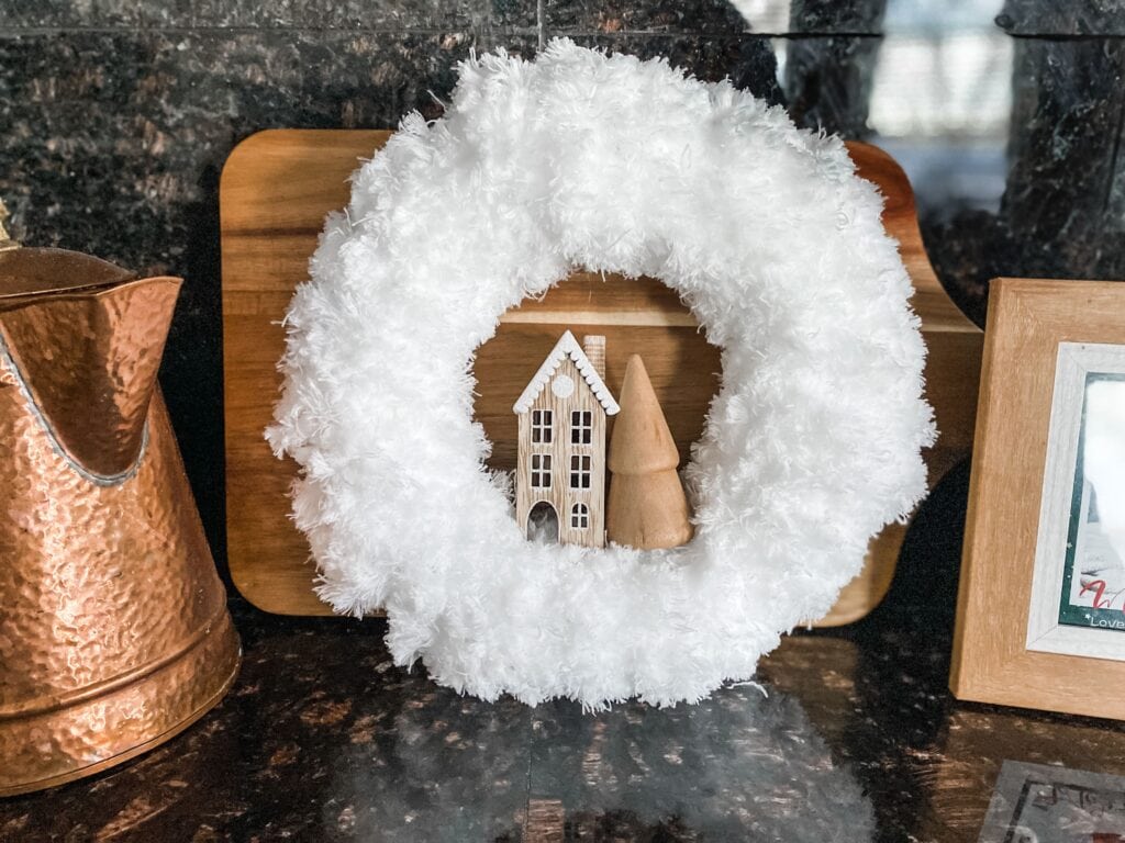 DIY Winter Wreath | Try this Pinecone or Winter Wreath (So Cute!)