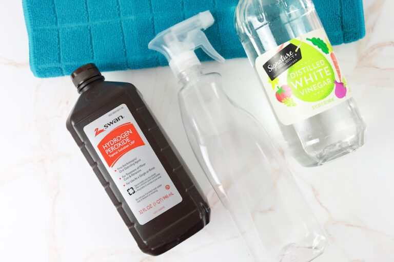 Homemade Carpet Cleaner (Just 2 Ingredients!)