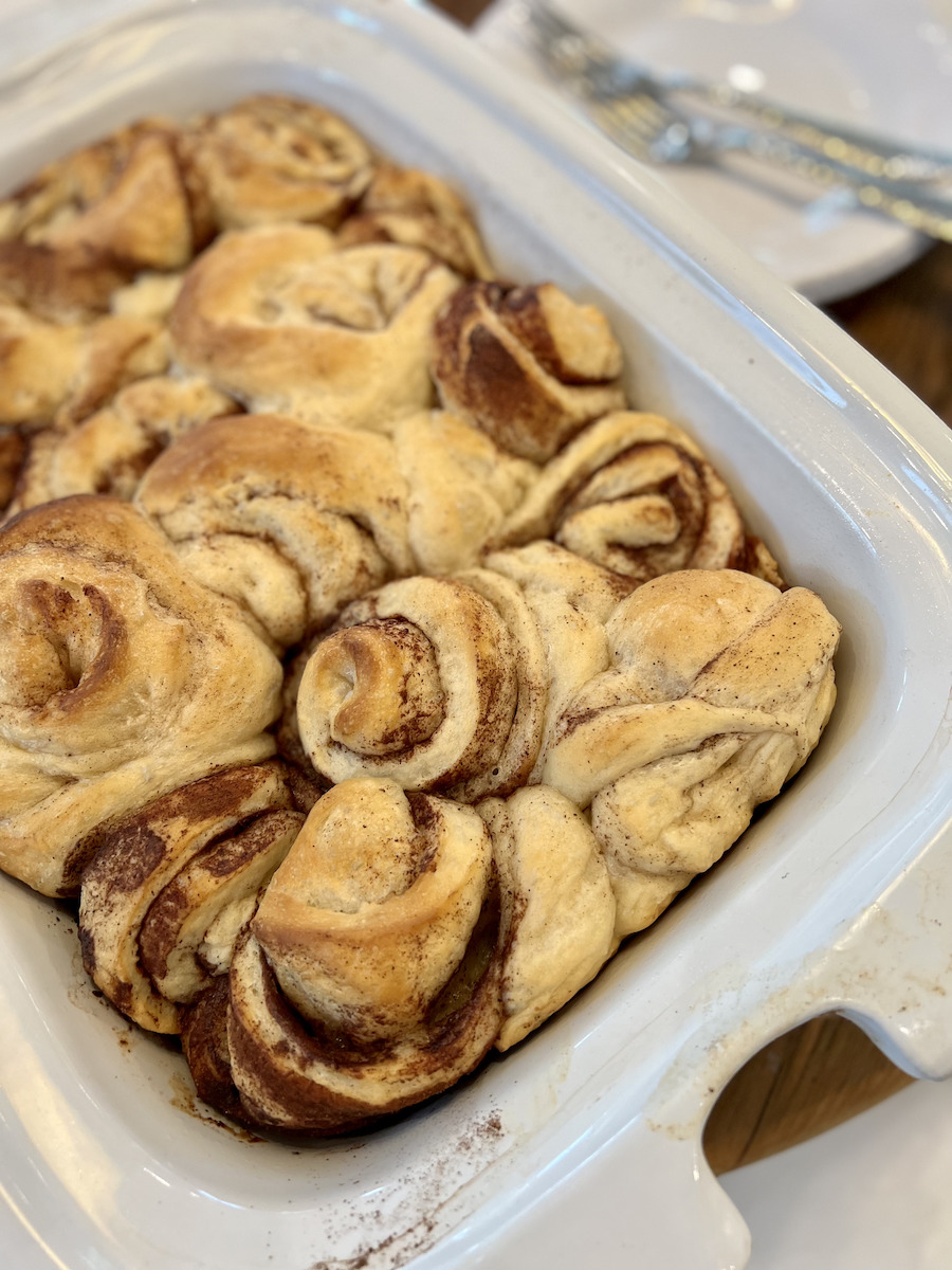 Slow Cooker Cinnamon Rolls (The Perfect Food for Brunch!)