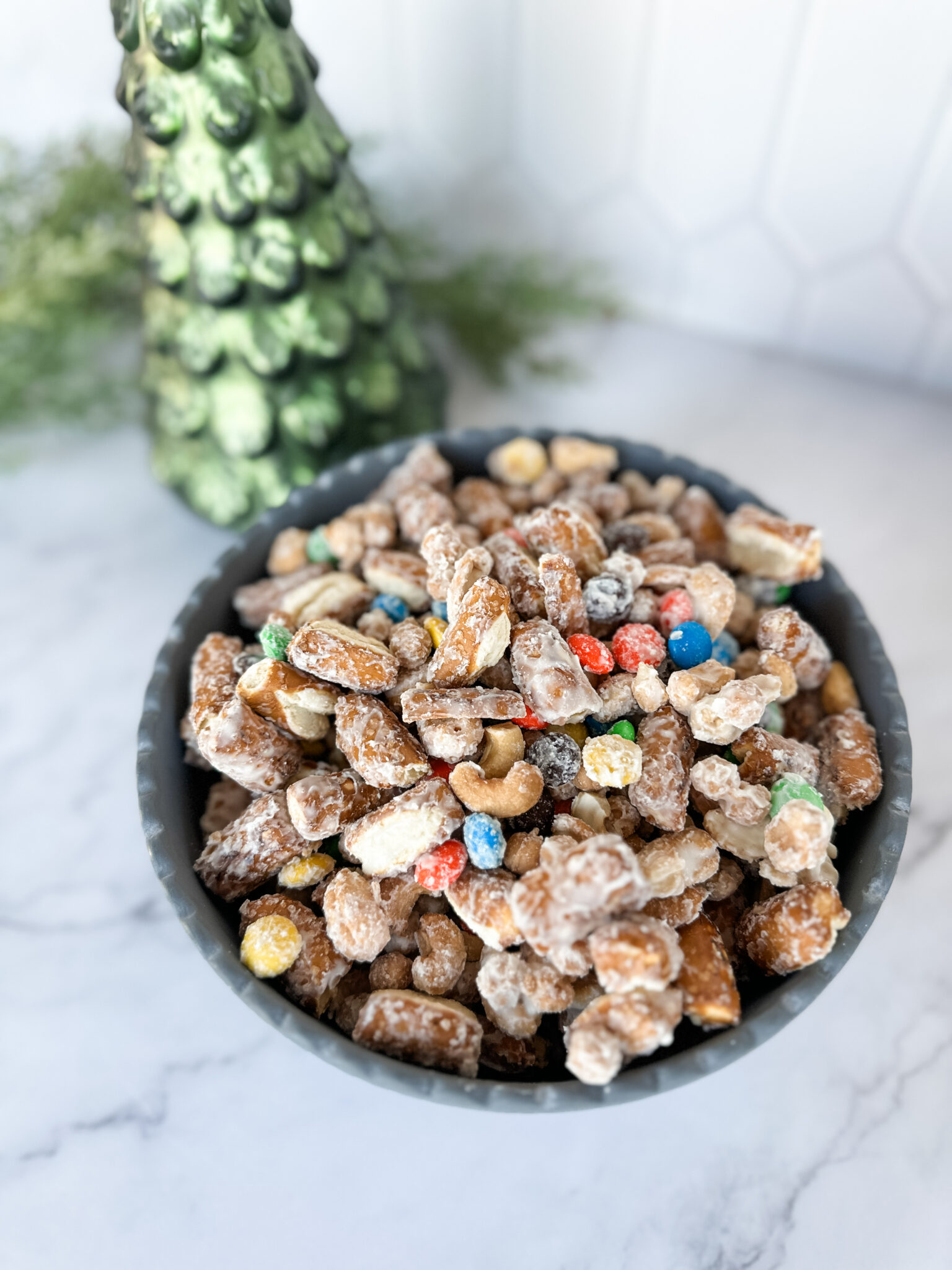 White Chocolate Snack Mix - The PERFECT Christmas Recipe!