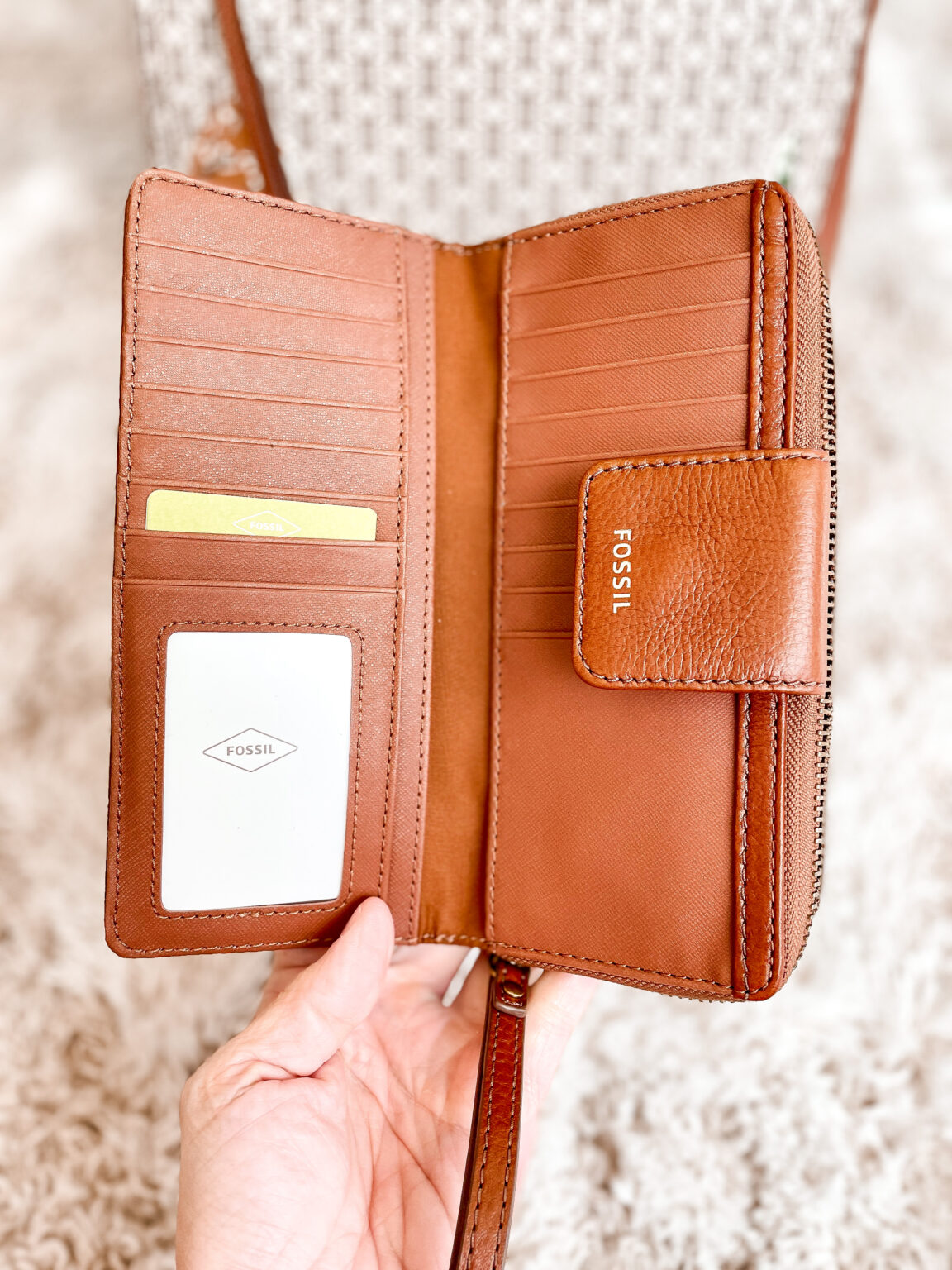 Fossil Flash Sale - Up to 80% OFF Watches, Wallets, & Purses!