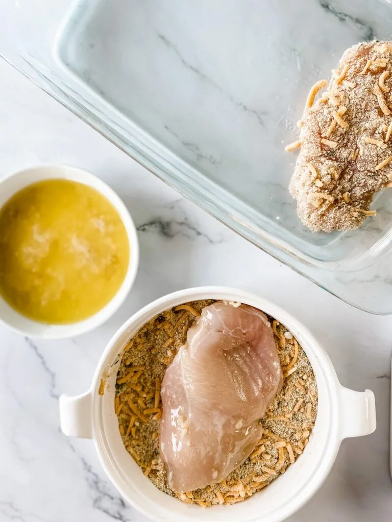 Cheesy Chicken Recipe - Try This Flavorful Dish Tonight!