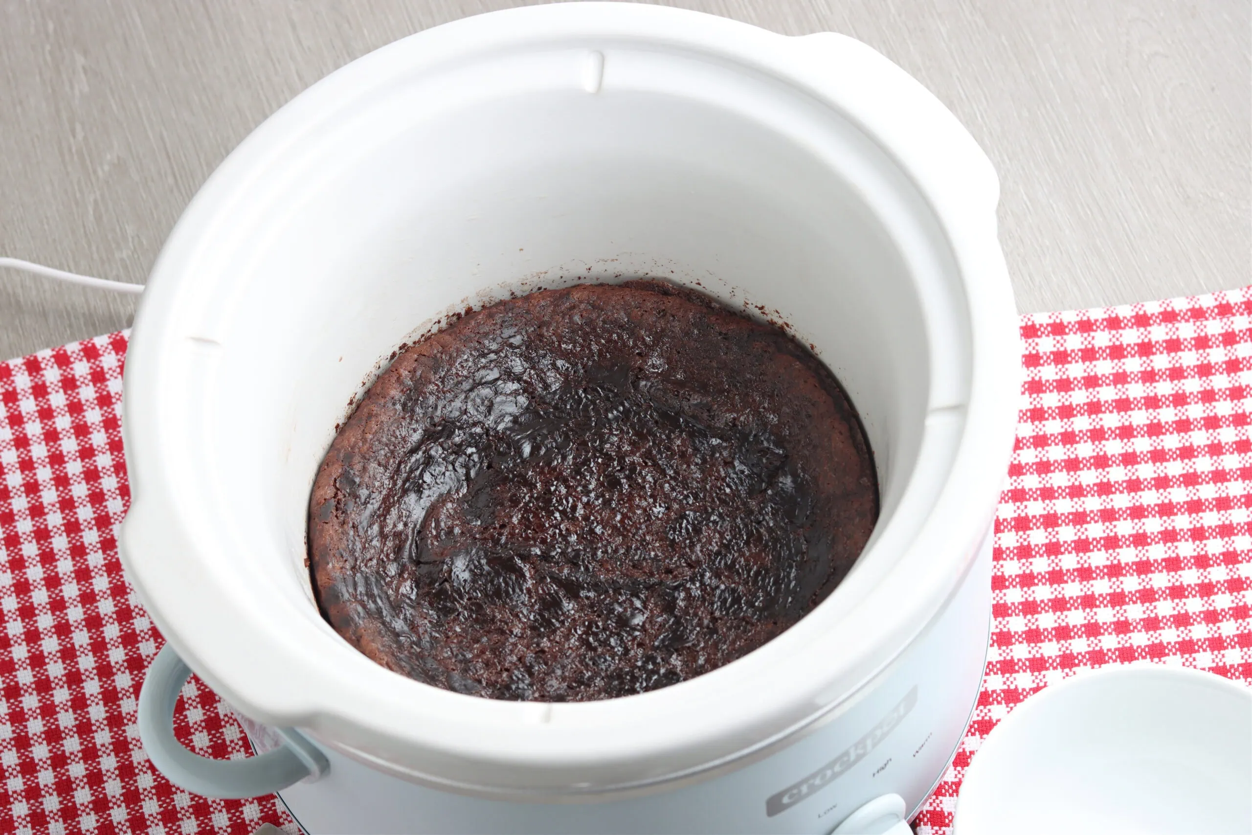 Crockpot Lava Cake (So Chocolately - Try It with Ice Cream!)