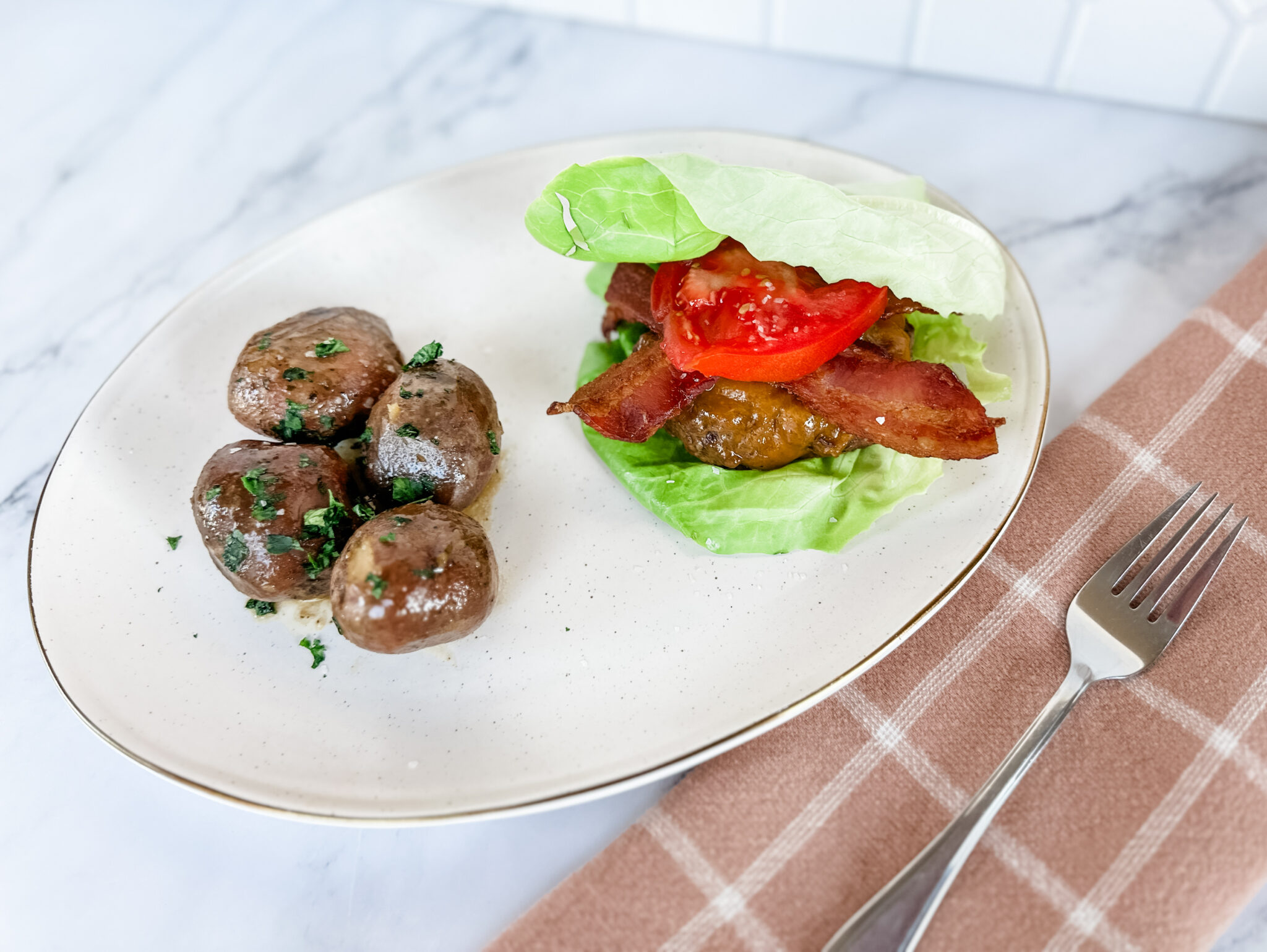 Bunless Burger Recipe (TONS of BLT Flavor!)