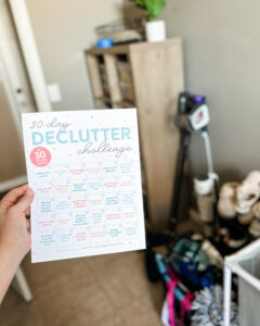 30-Day Declutter Challenge (FREE Printable Calendar!)