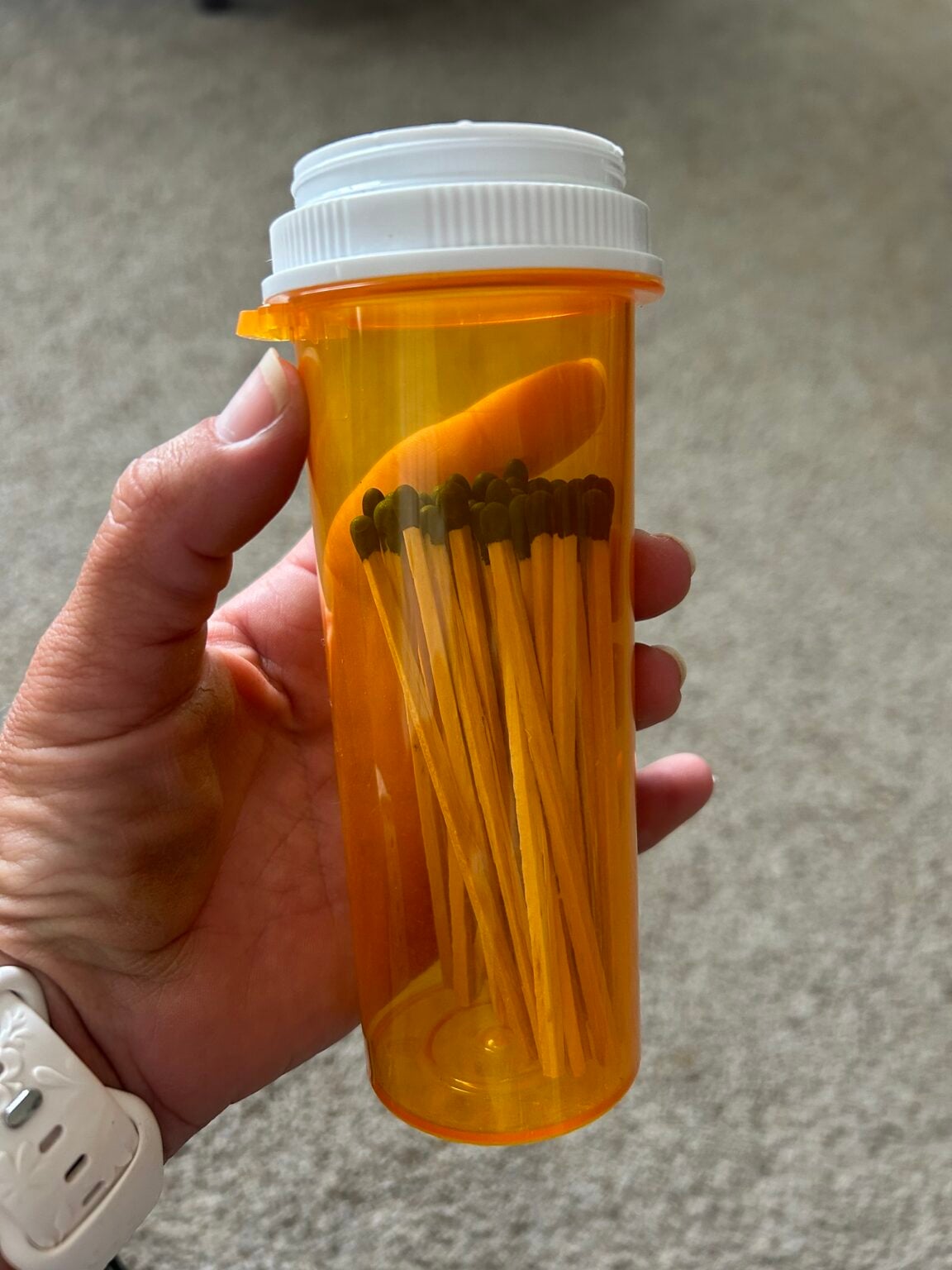 15 Clever Ways to Upcycle Empty Pill Bottles