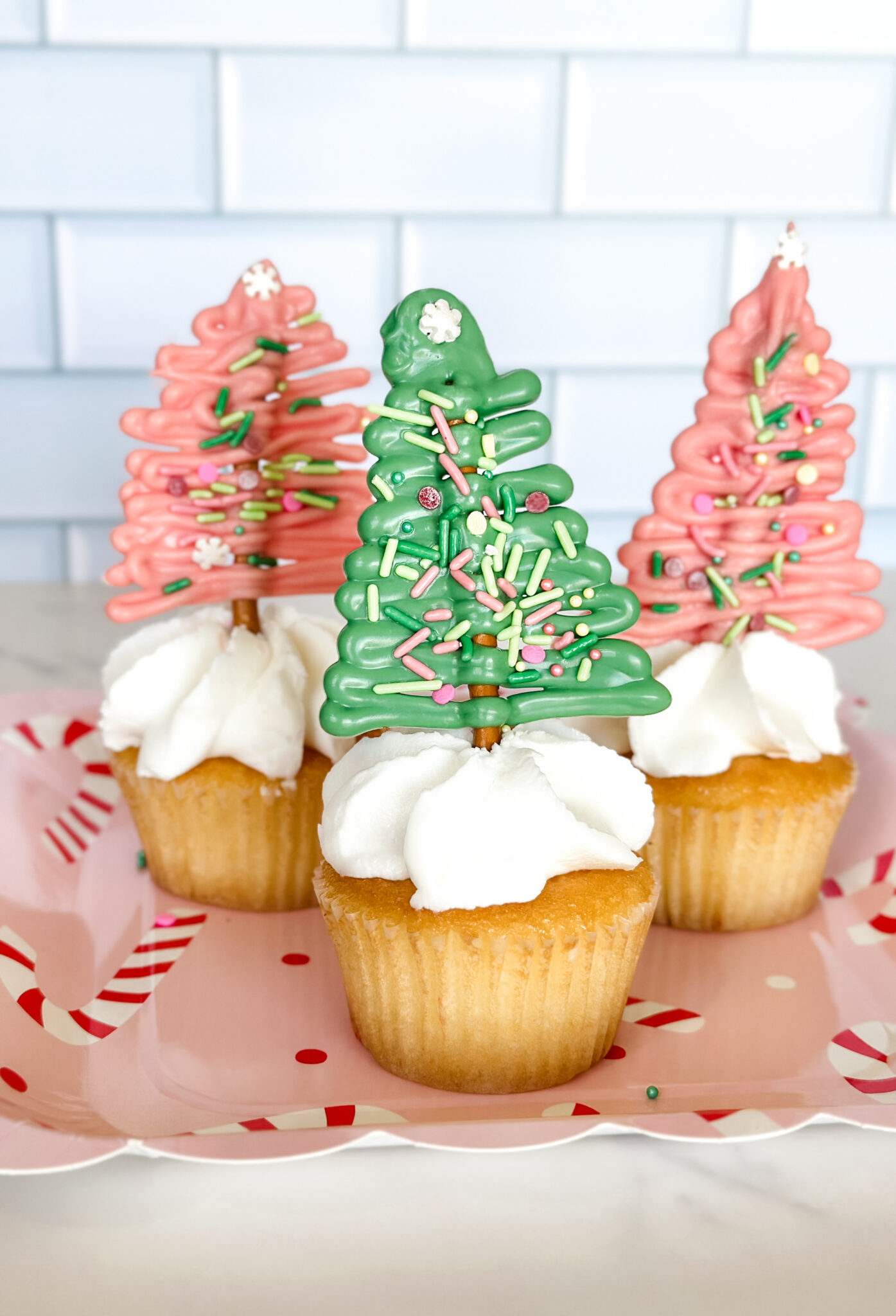 Easy Christmas Tree Cupcakes Even YOU Can Make (Seriously!)