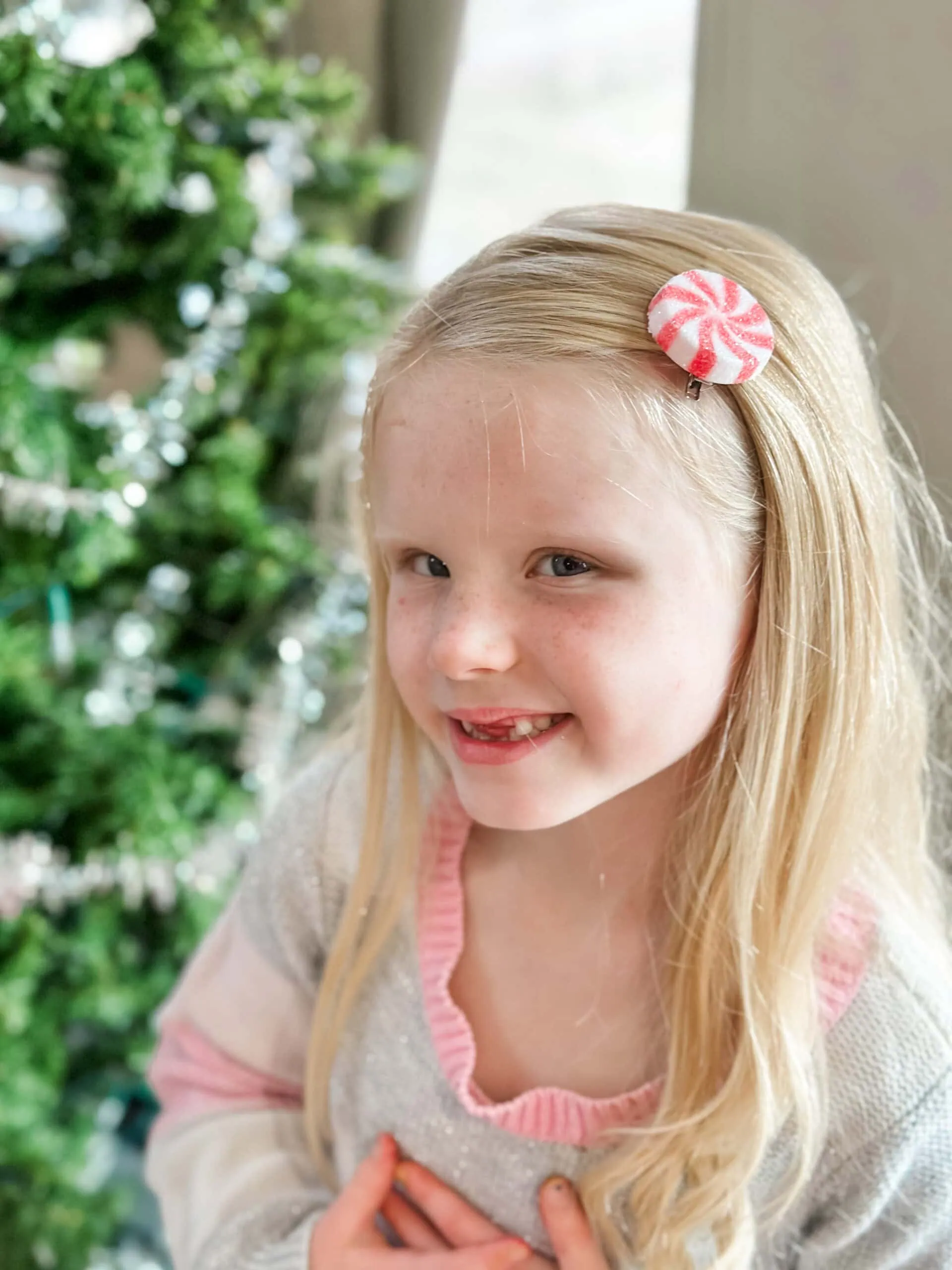 DIY Holiday Hair Clips - Cheaper and WAY Cuter Than Store Bought!