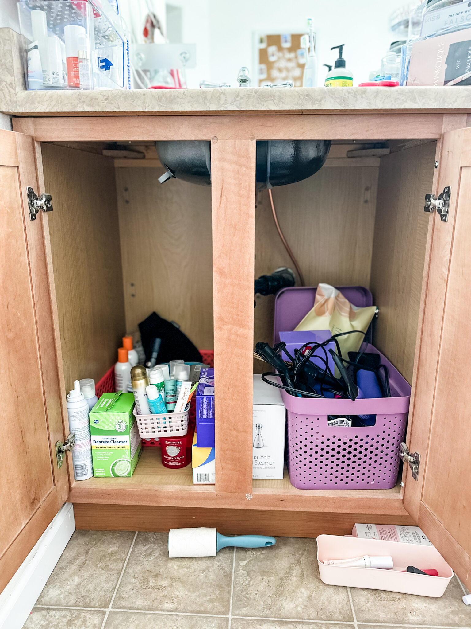 EASY Ways To Organize Your Bathroom!