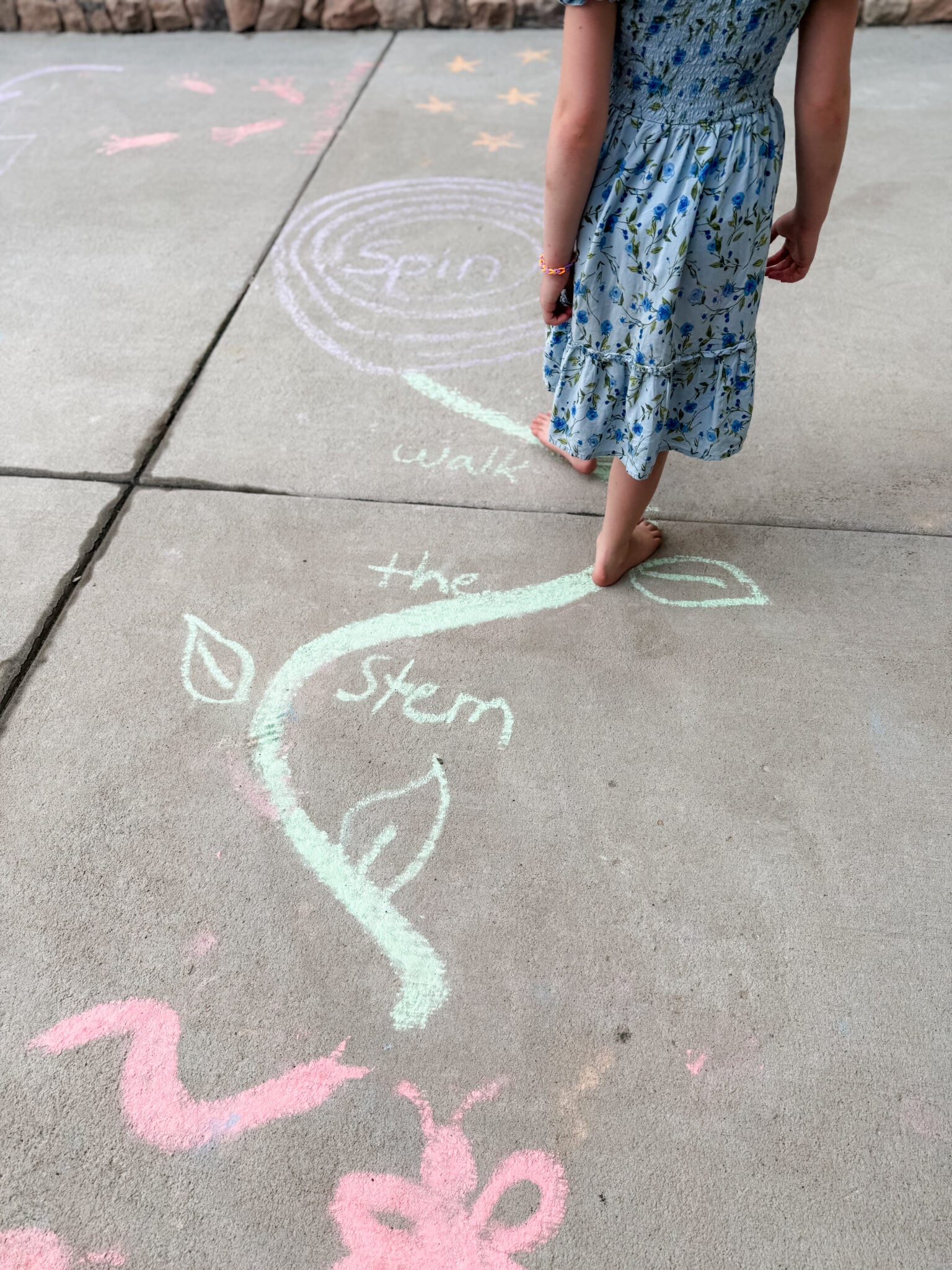 Sidewalk Chalk Obstacle Course (Tips and Tricks to Make Yours!)
