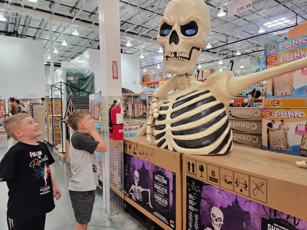 Costco’s Giant Ground Breaking Skeleton Is the Ultimate Halloween ...