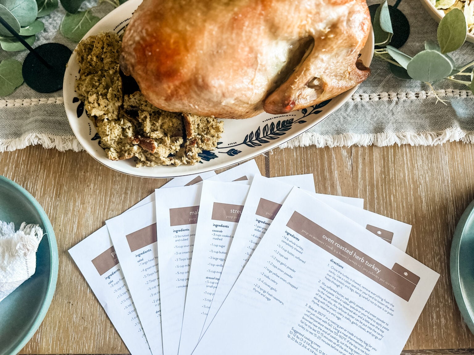 Grab Your FULL Thanksgiving Menu (And a FREE Grocery List!) - SO YUMMY!