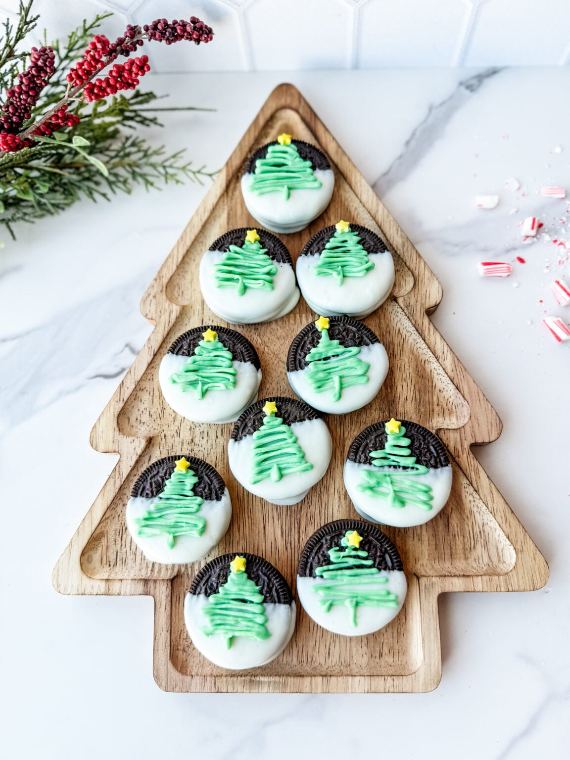 Christmas Tree Oreos (So Festive and ZERO Baking Required!)