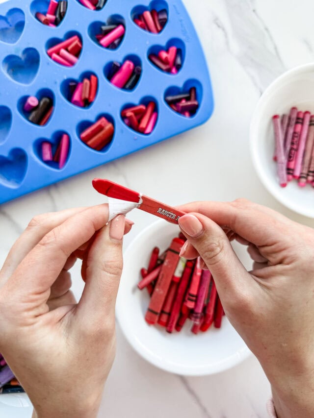 Easy Homemade Valentines with Valentine Crayon Hearts!