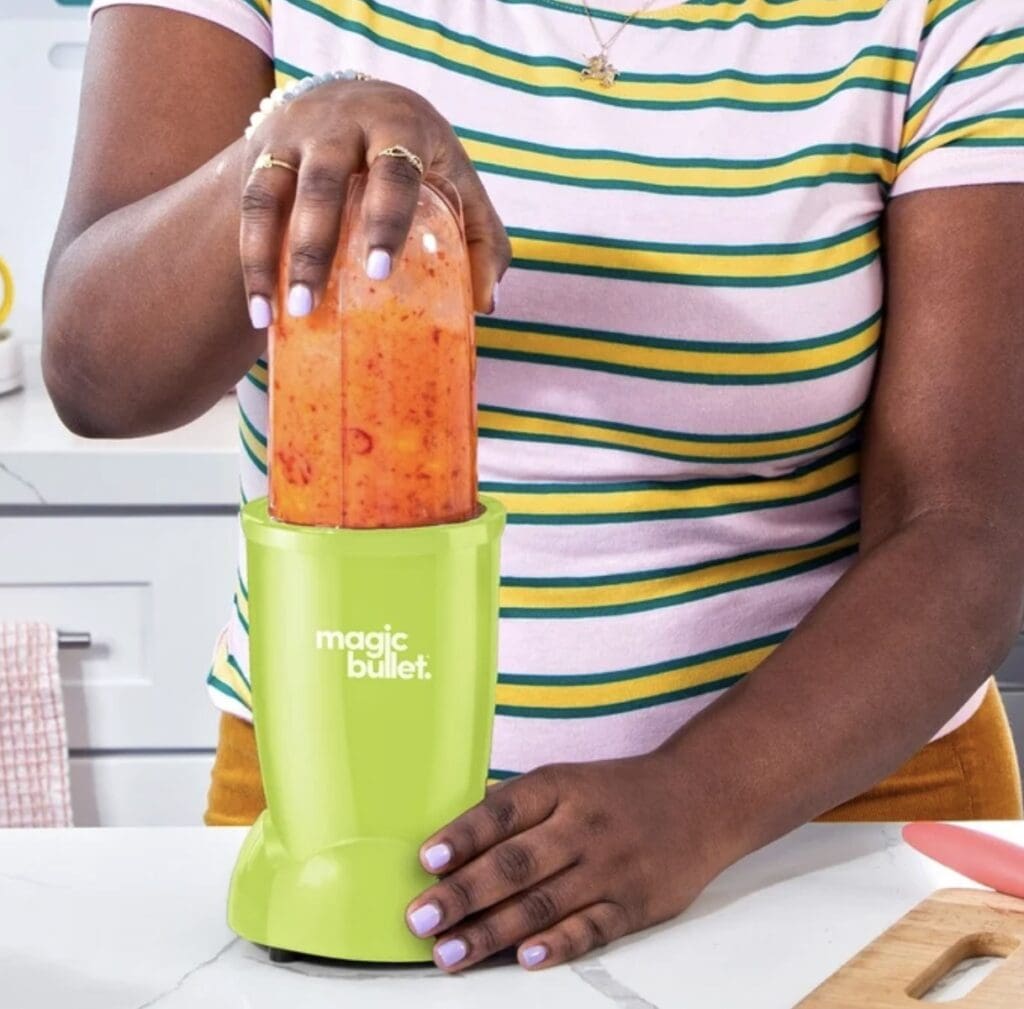 Magic Bullet Set - HUGE Price drop! Great for smoothies and more!